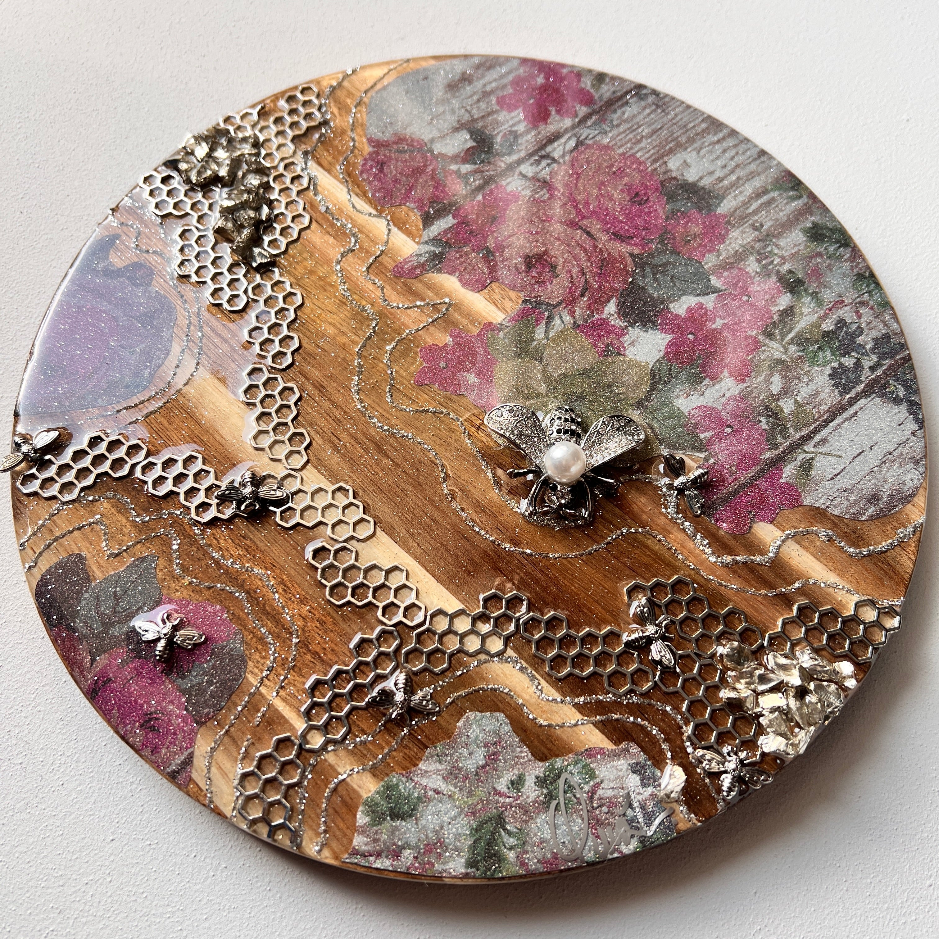 Queen of the Silver Garden – QZ Design Gallery